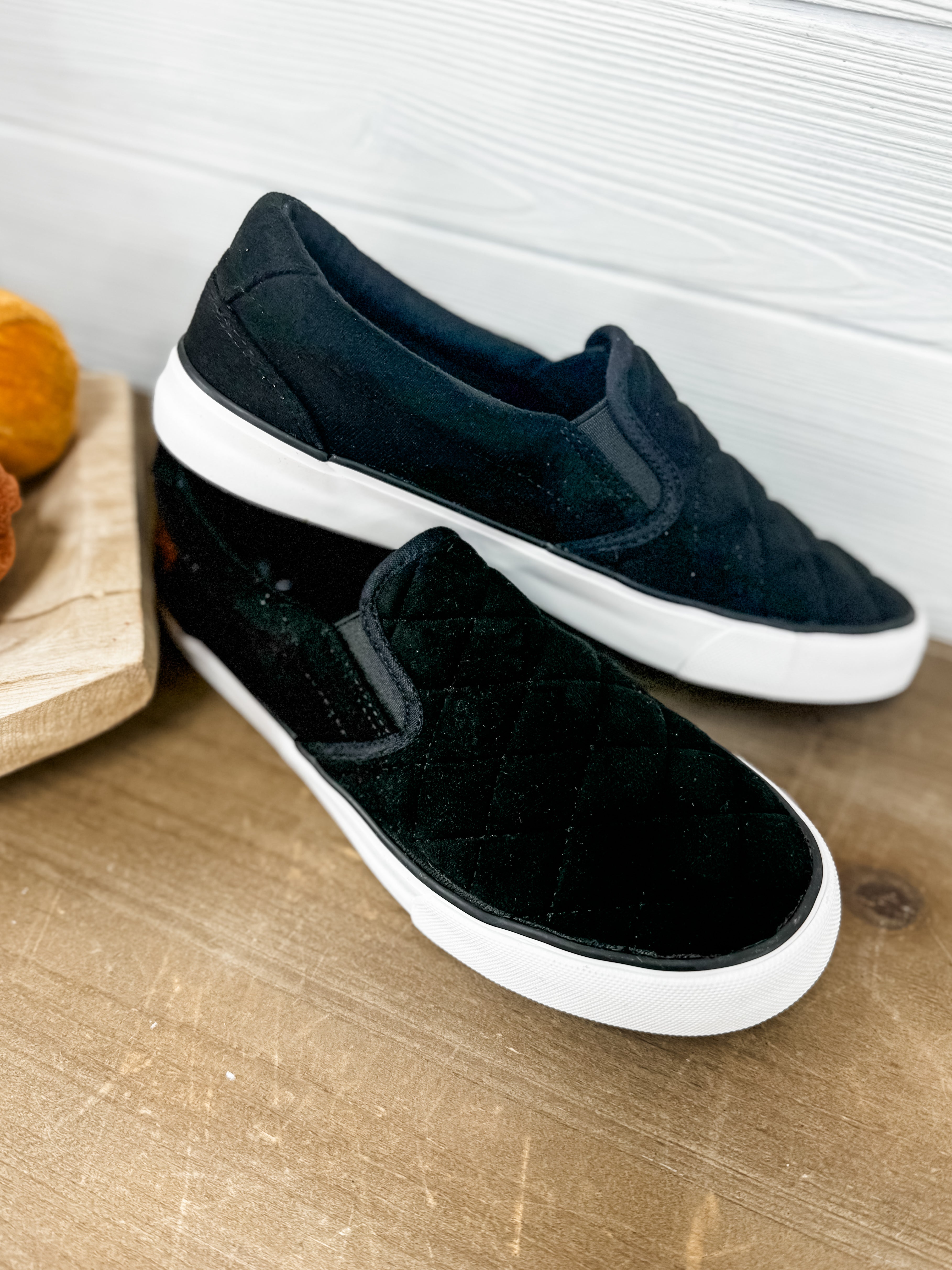 Tulla Slip On Shoe - Black – Re-Fabbed Boutique