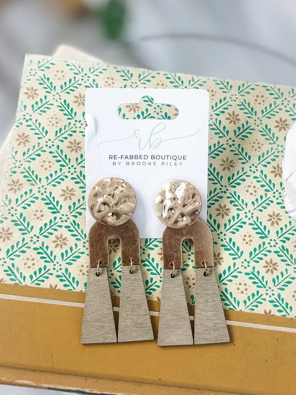 NEW ARRIVALS – Re-Fabbed Boutique